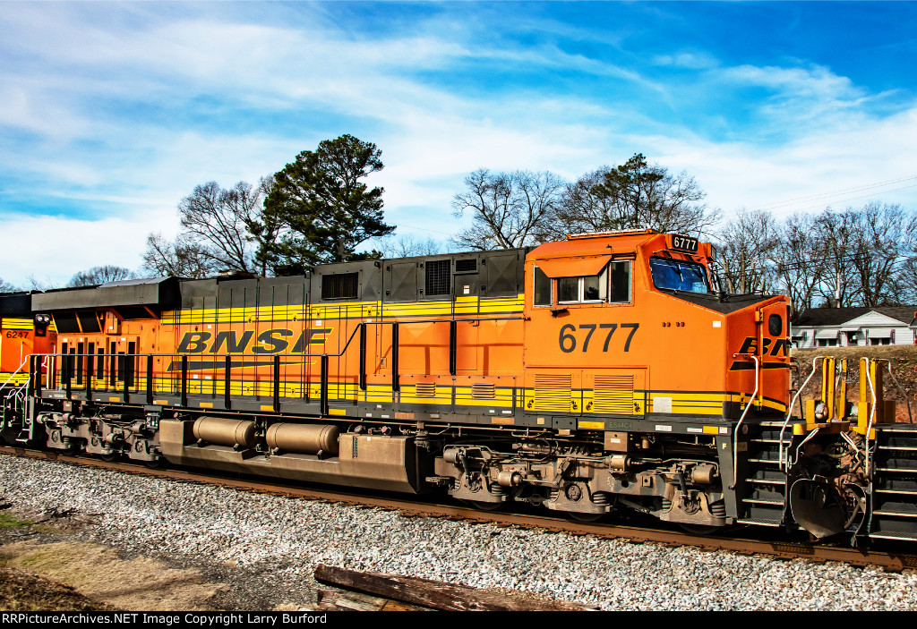 BNSF 6777